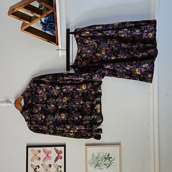 Vintage | Skirts | Vintage Black Floral 2 Piece Set | Poshmark